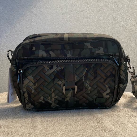 lug | Bags | Lug Carousel Xl In Camo Green | Poshmark